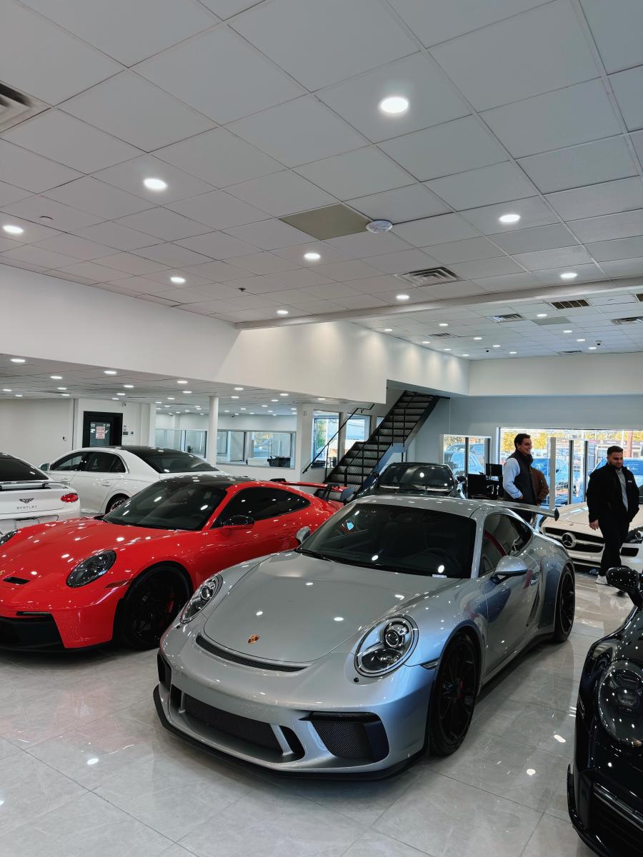 Shop Pre-Owned Everyday Luxury Vehicles & Exotic Dream Cars at One ...