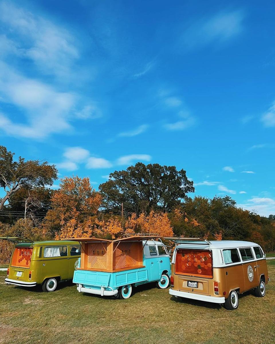 Bring the Party to Your Doorstep With Bubble Bus Co., an Instagrammable Bar on Wheels