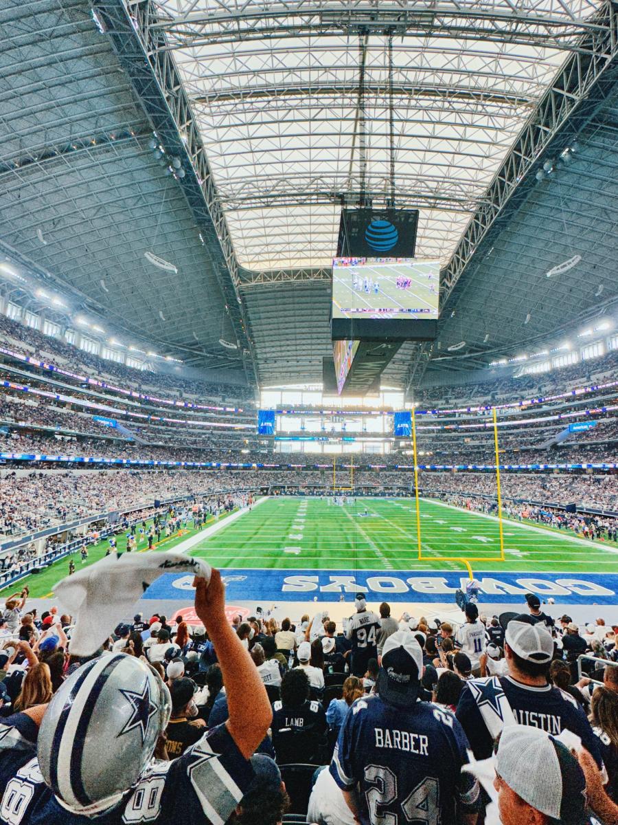 Your Guide to NFL Watch Parties Around Dallas