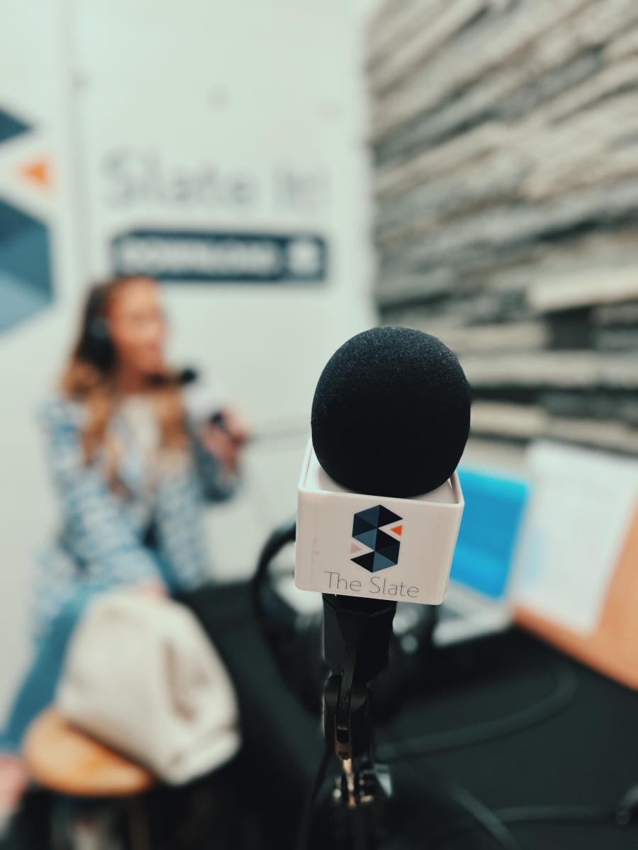 15+ Dallas-Based Podcasts to Listen to