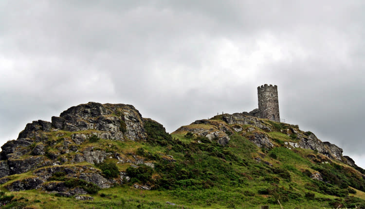 Where to find castles in Devon