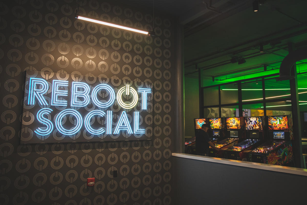 5 Reasons to Visit Reboot Social | Eau Claire Restaurants
