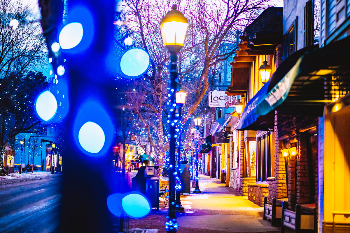 Catch the Glow: Magical Holiday Season in Estes Park 2024