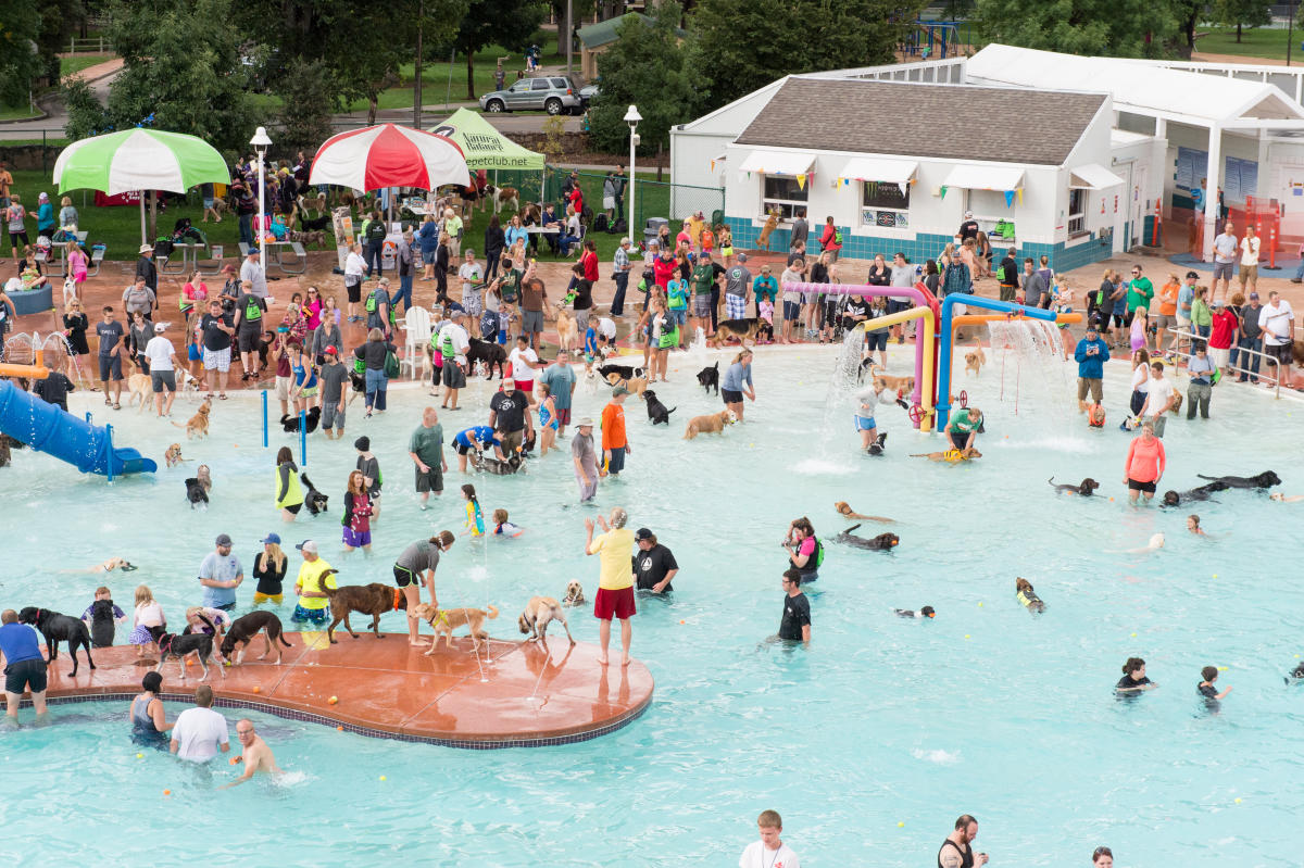 City pool store
