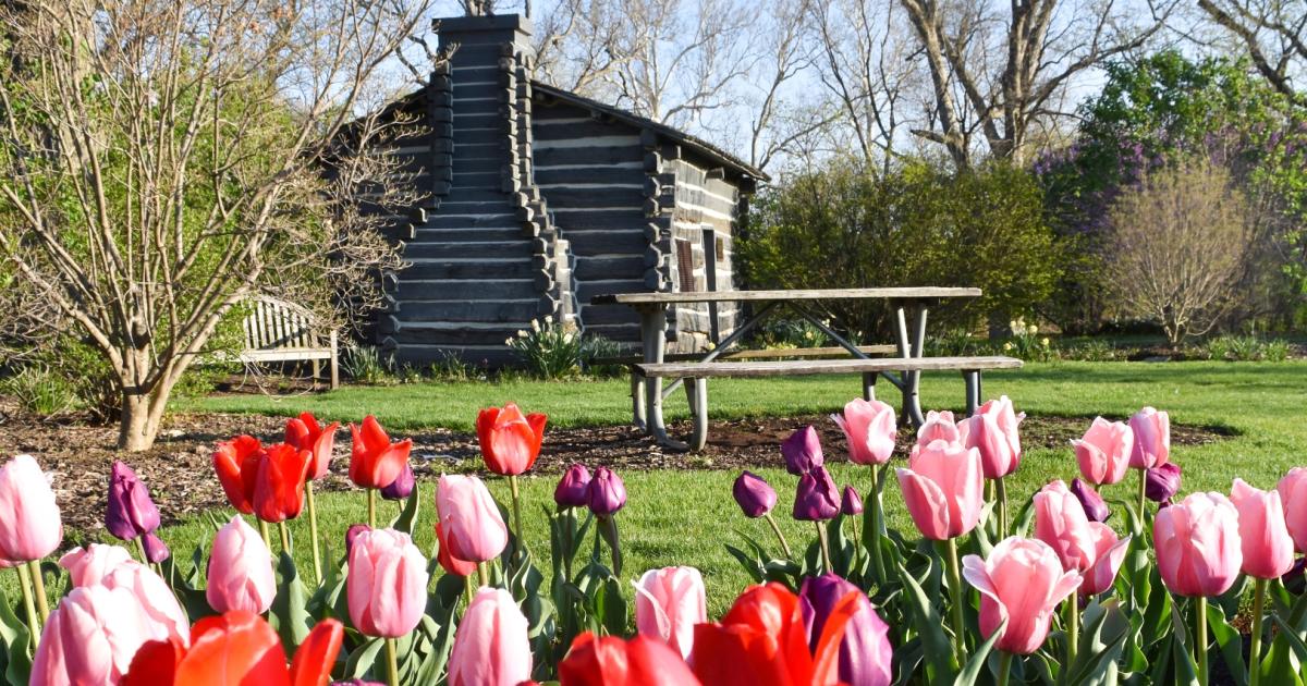 Explore the Outdoors in Fort Wayne | Maps, Trails, and Itineraries