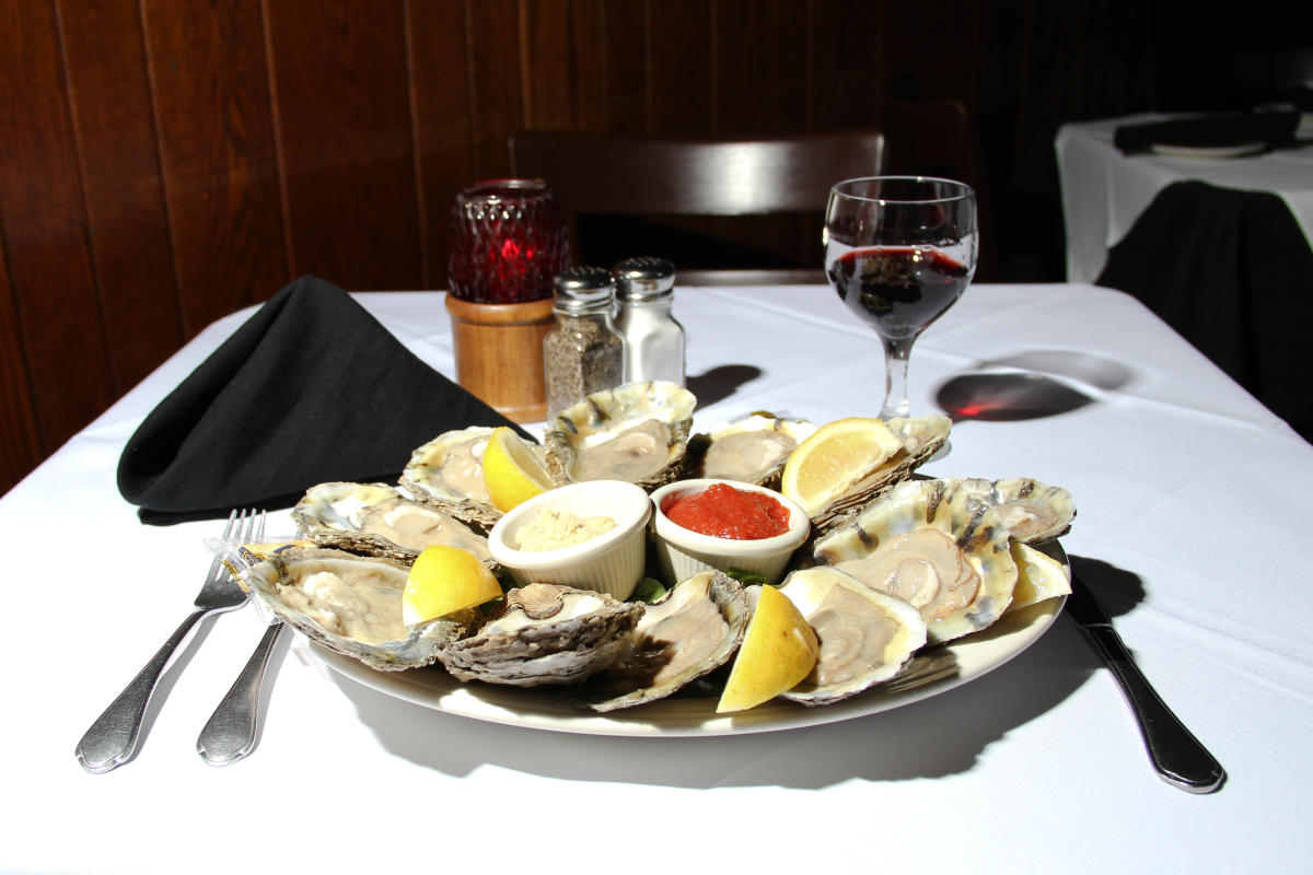 Discover Fort Wayne's Historic Restaurants | Tastes of Tradition