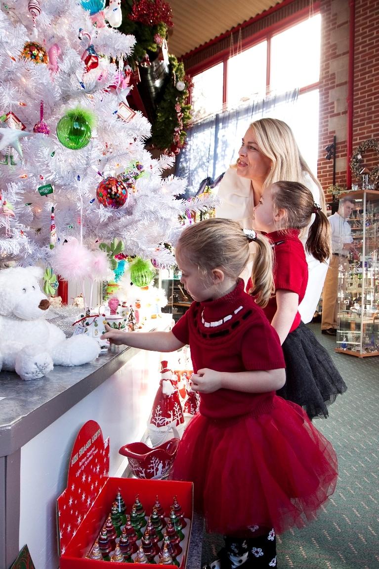 Celebrate the Holidays in Frederick, Maryland | Events & Shopping