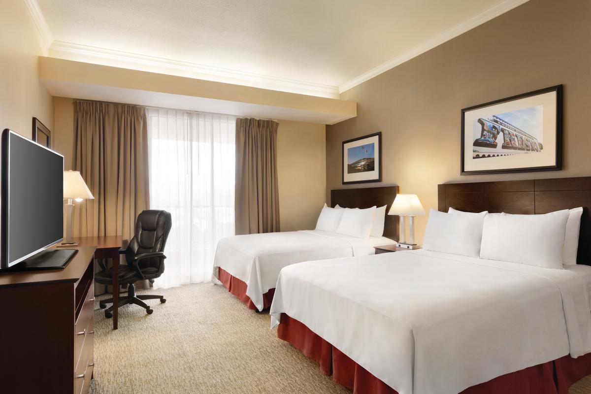 Hotels in Fresno County