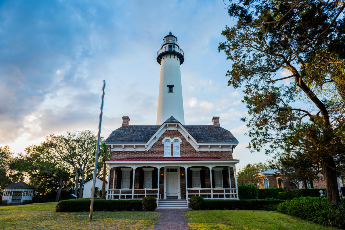 St. Simons Lighthouse Museum | Museum & Tower Climb Guide