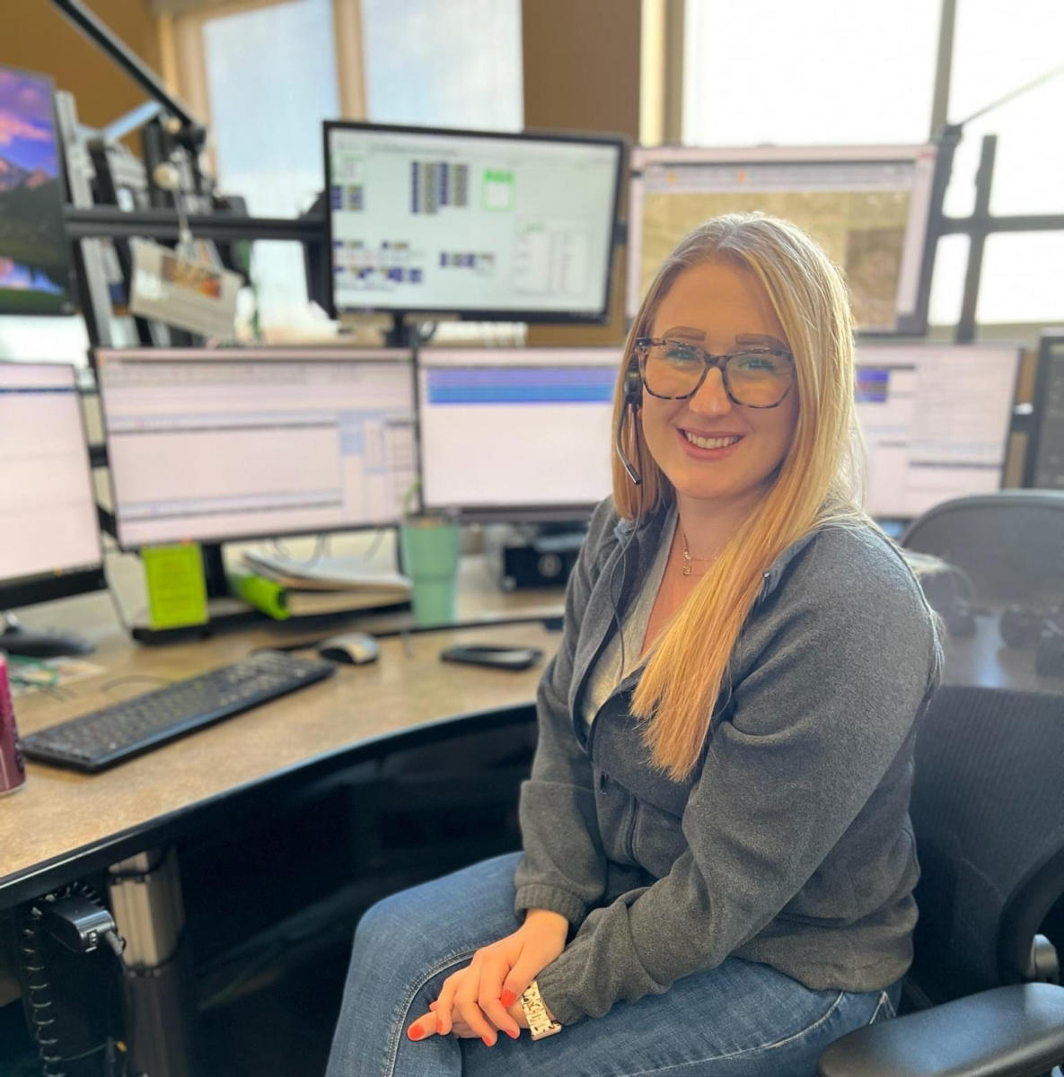 911 Dispatcher Enjoys Helping Others in Their Time of Need