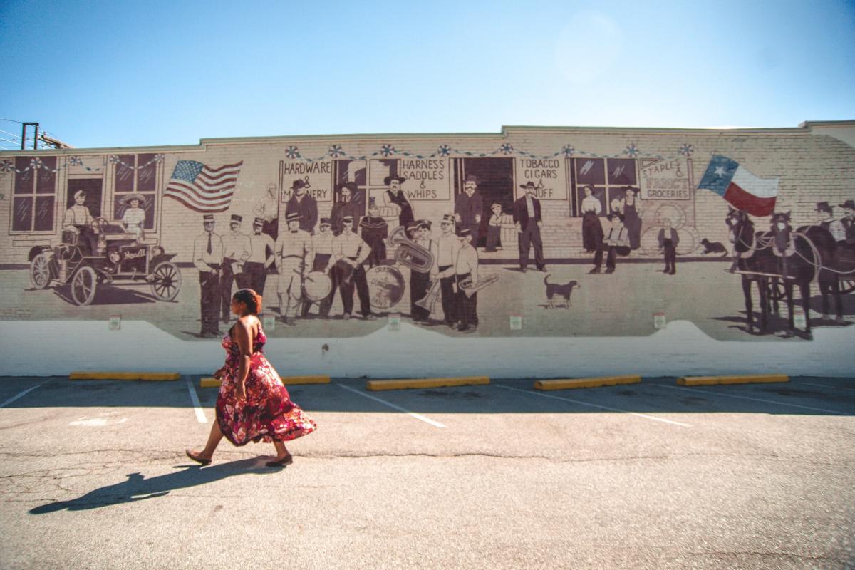 Grapevine Shuttle Schedule & Routes | Get to Attractions & Hotels