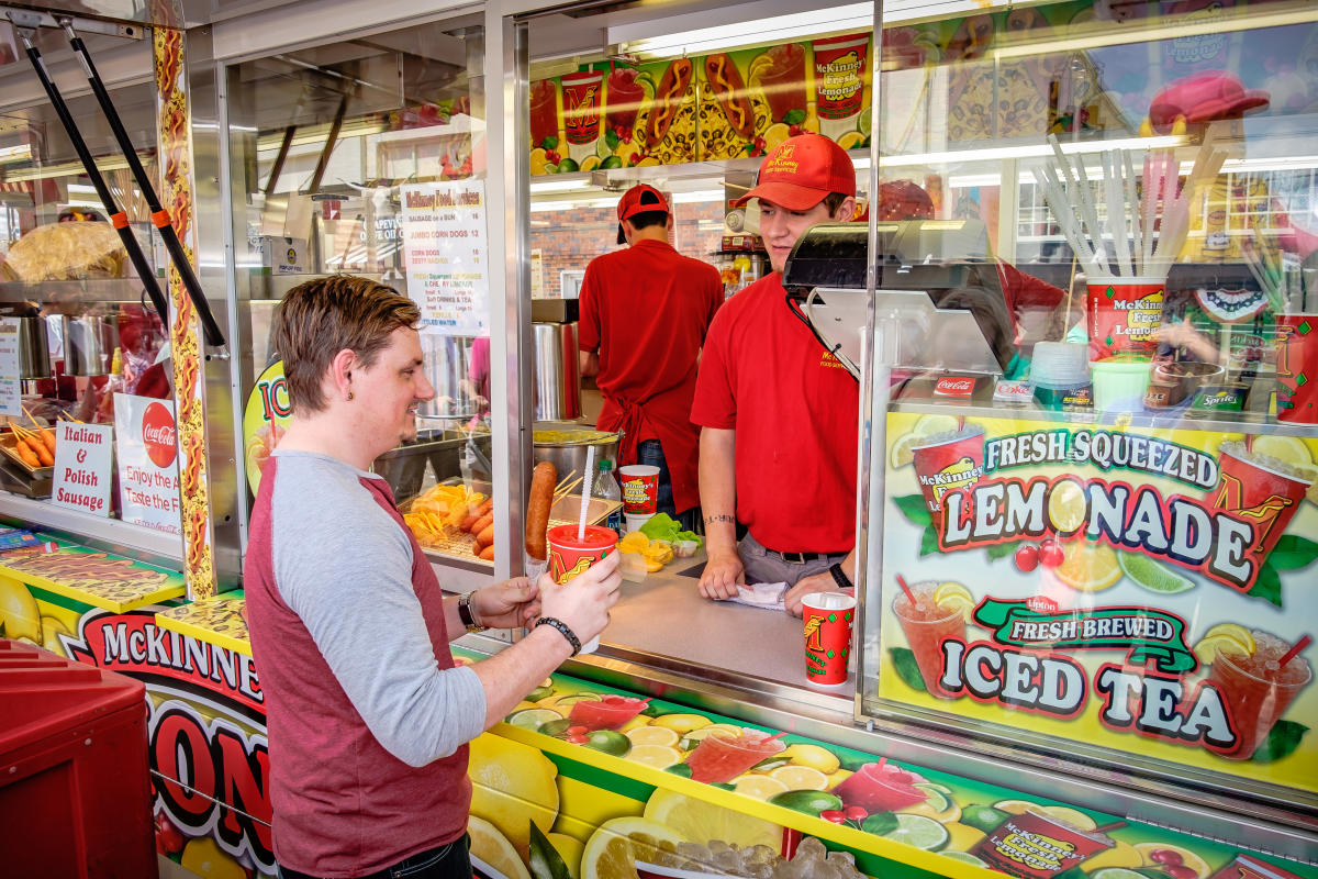 Festival Food at GrapeFest | Nachos, Cotton Candy, Lemonade and more