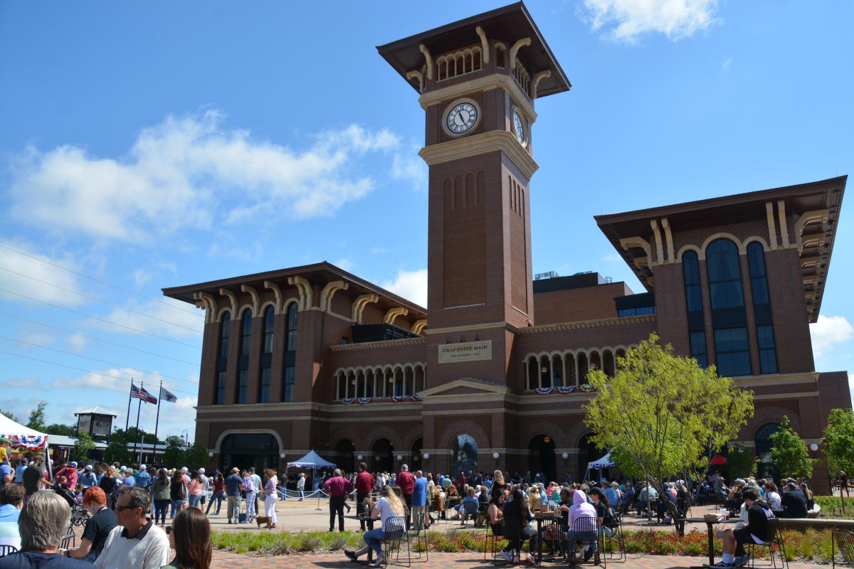 Hidden Gems of Grapevine Texas | Tours & Historical Downton