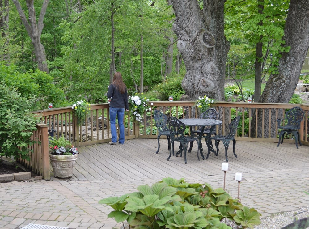 A Photo Tour of Avon Gardens in Avon Indiana