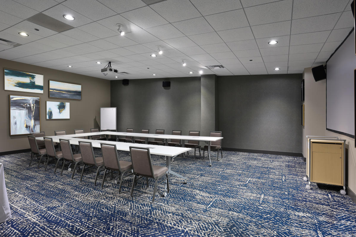 Hotels with Meeting & Conference Facilities in Holland, Michigan