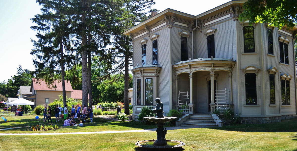 Experience The Cappon and Settlers Houses | Holland.org