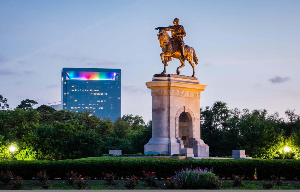 Houston-New Haven (CT) Nonstop Flights