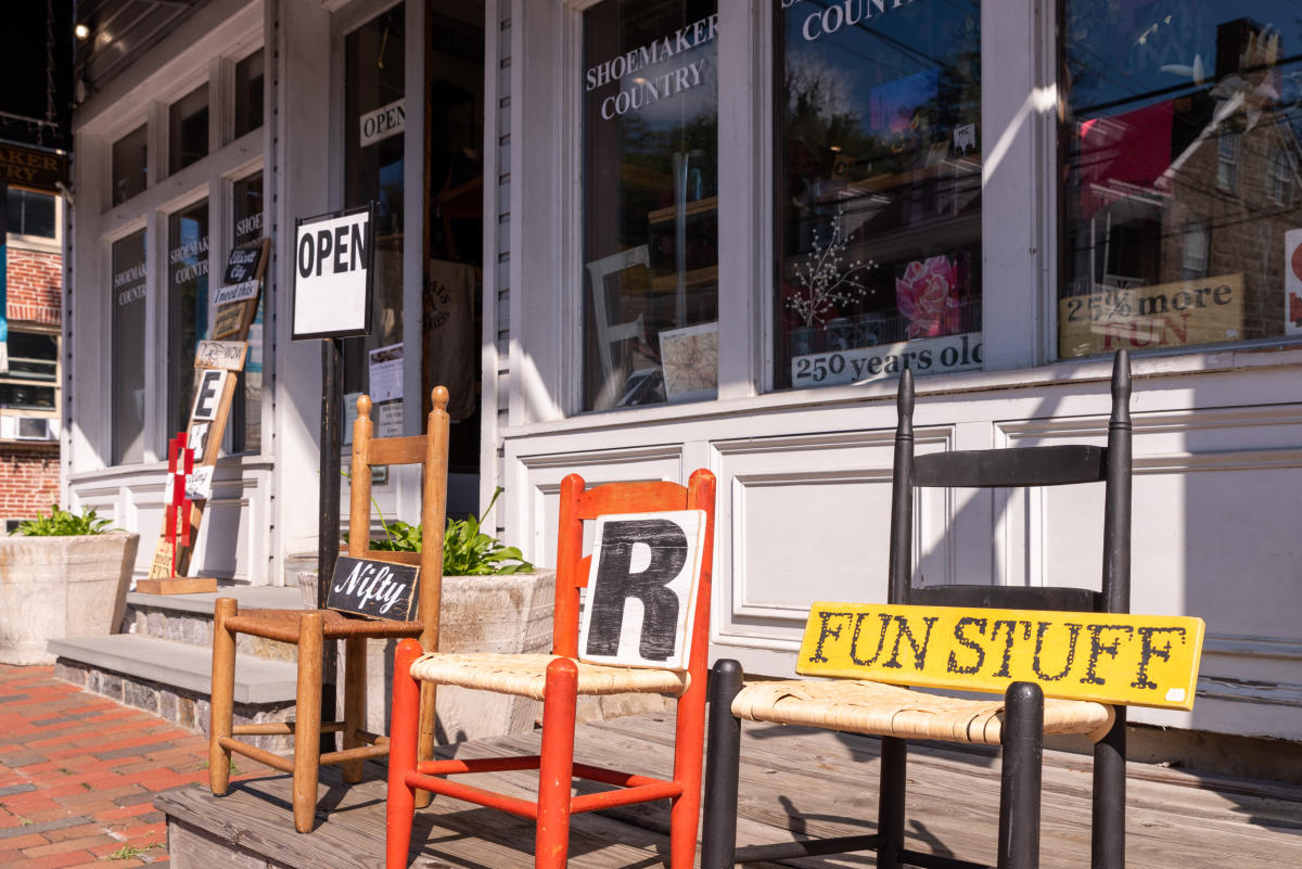 Shopping Guide in Howards County | Antiques & Art Galleries