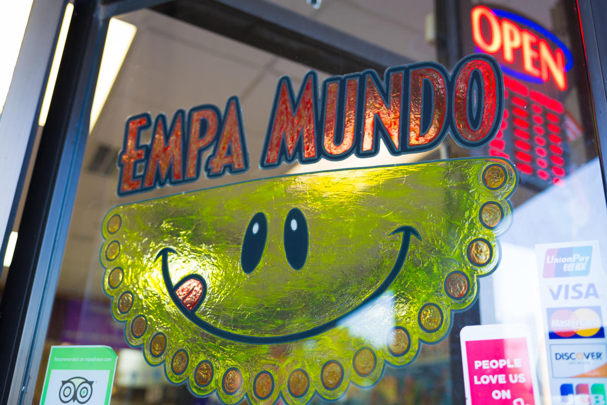 Uniquely Irving: Empa Mundo