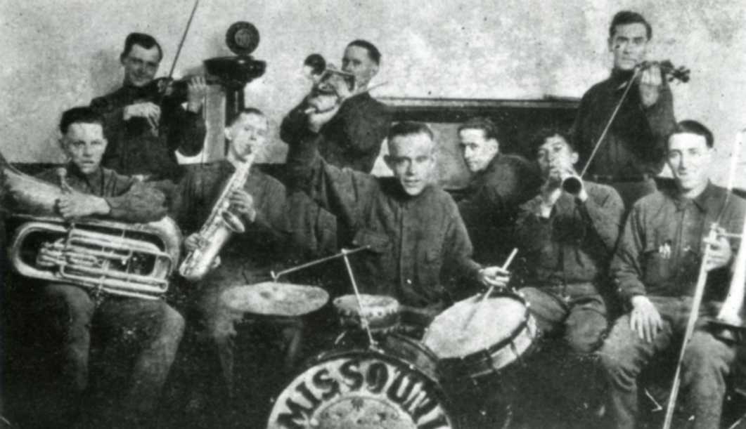 Historic Figures: Harry Snodgrass, "King of the Ivories"