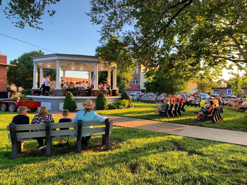 Explore Iola | Kansas Tourism