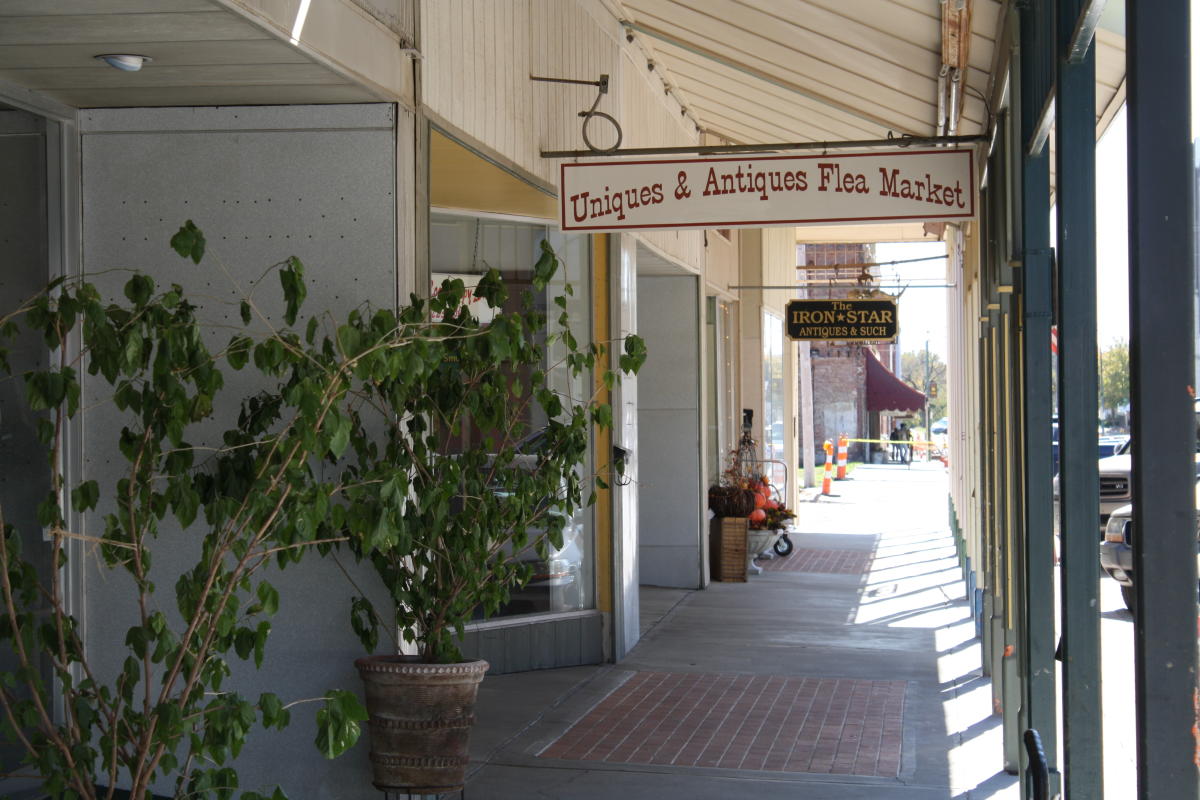 Antiquing Around Kansas - Kansas Constellations