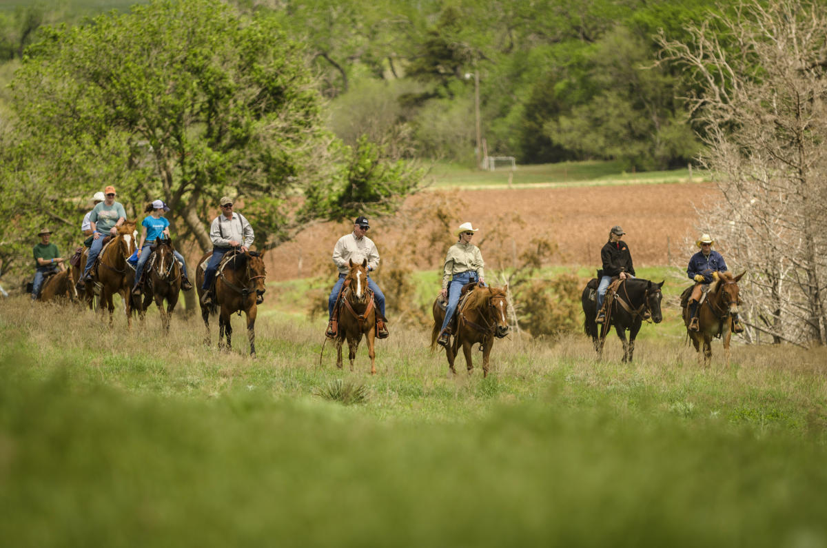 Kansas Dude Ranches, Working Farms & Wildlife Preserves