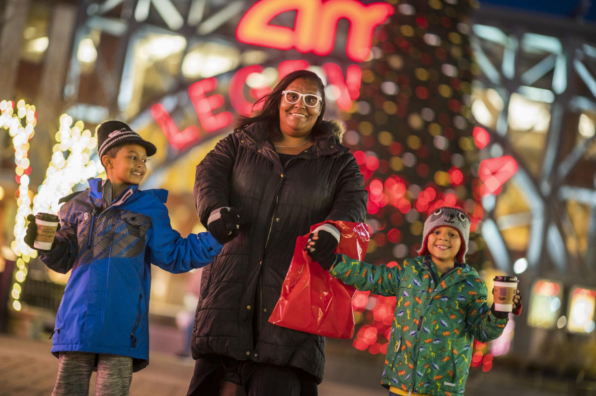 Festive Shopping in KCK