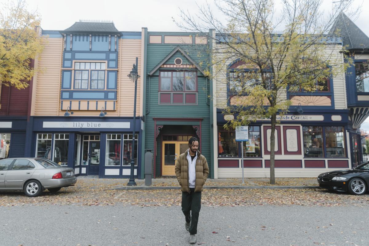 Explore the Neighbourhood: Guide to Pandosy