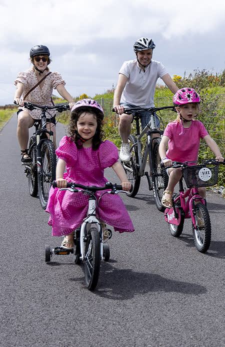 Base | Tralee Fenit Greenway