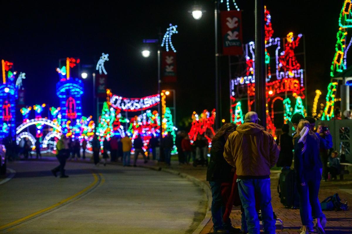 Where to See Christmas Lights in Lake Charles | Holidays & Events