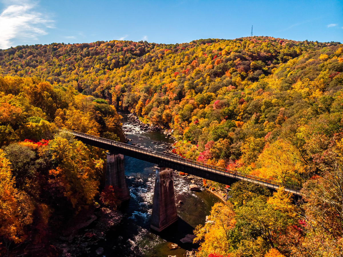 45+ Insanely Beautiful Places to View Fall Foliage in PA