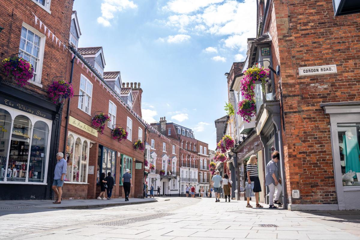 Bailgate shopping in Lincoln | Visit Lincoln
