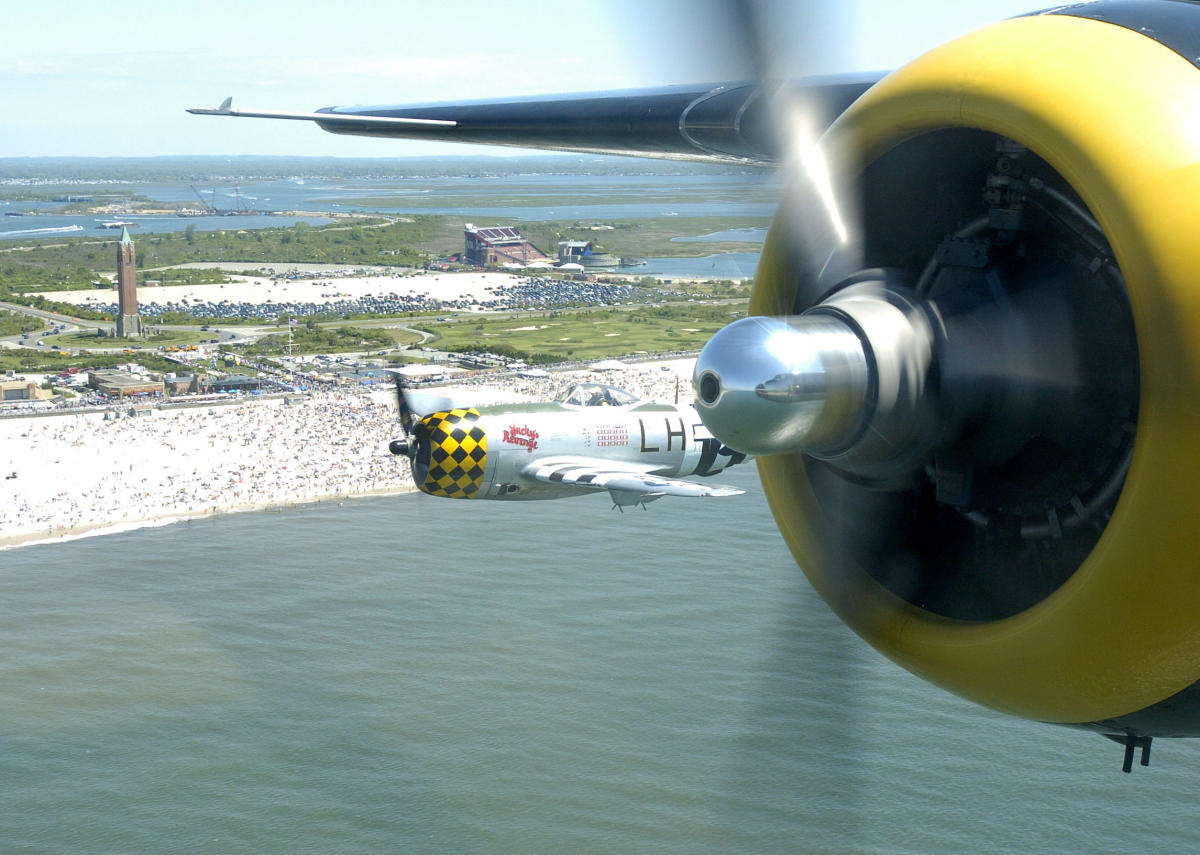 Jones Beach Air Show | Discover Long Island