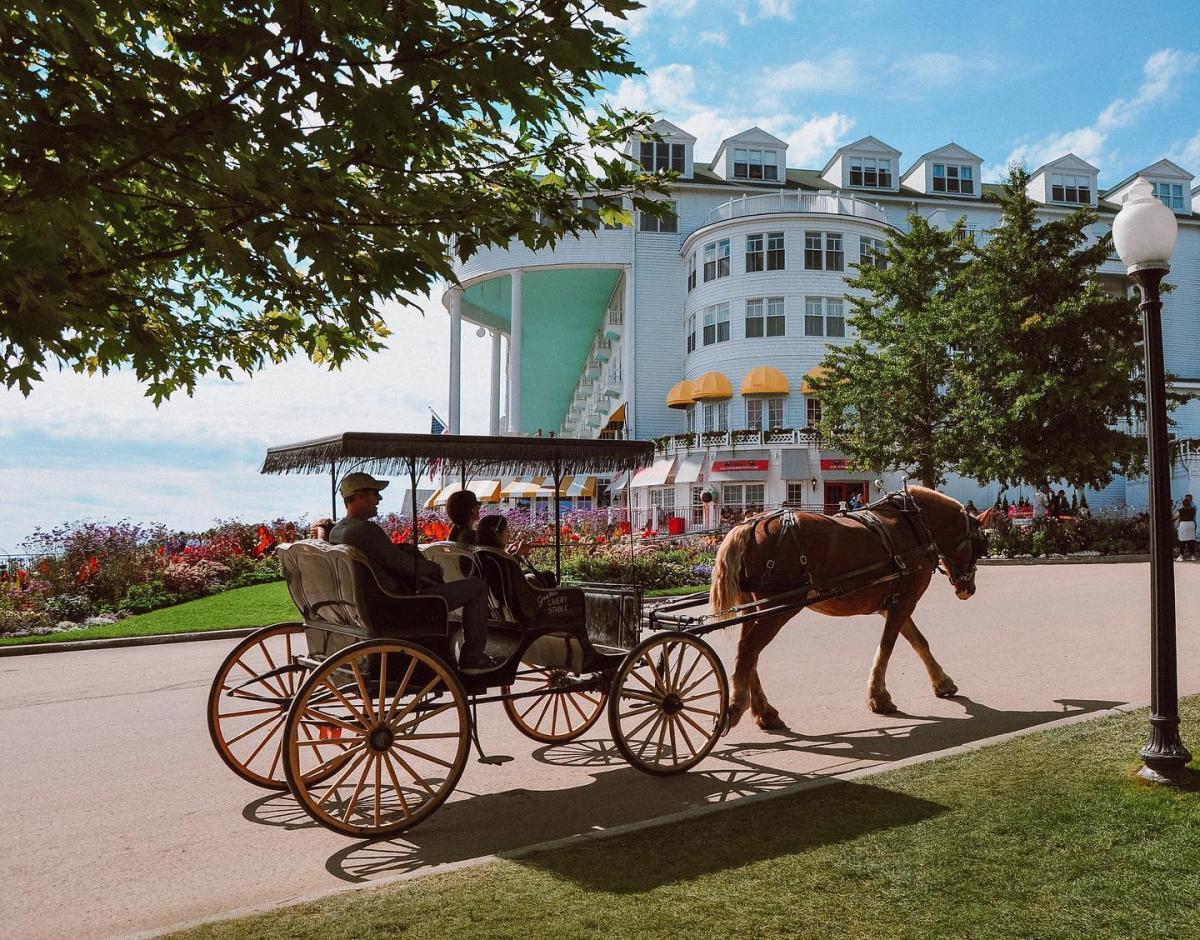 Nostalgia Travel – Mackinac Island