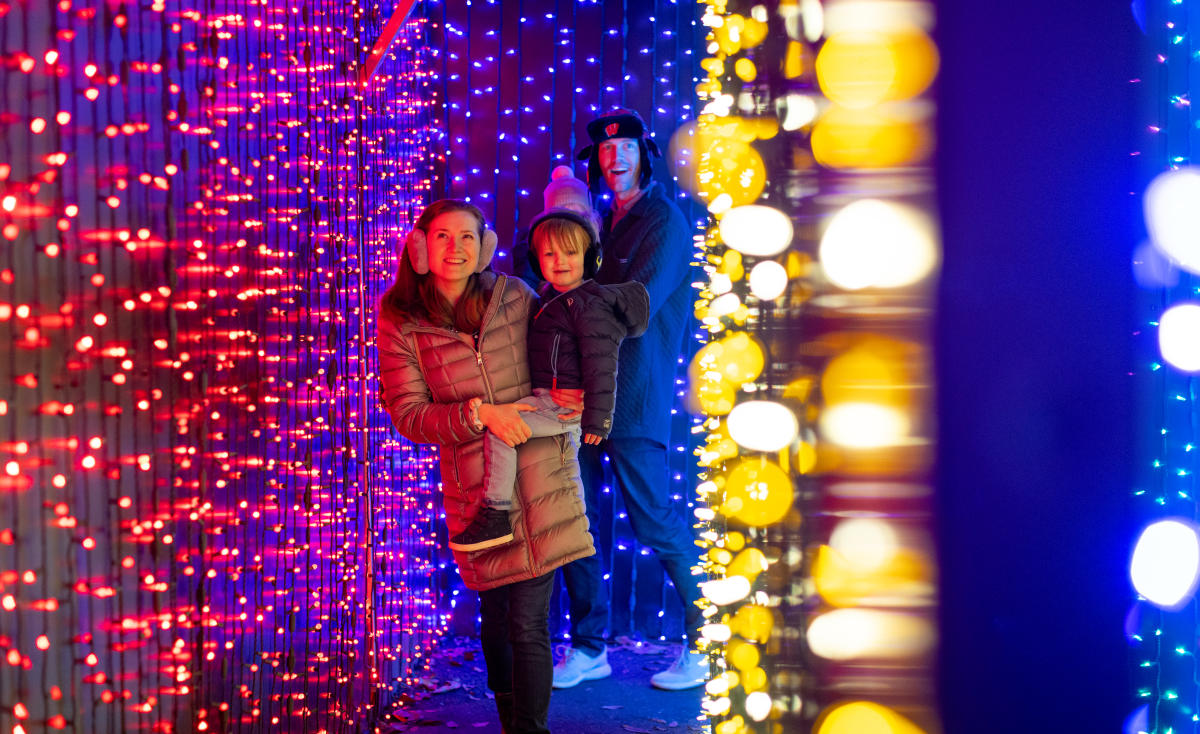 Madison Area Holiday Lights & Tree Lighting Guide 2024