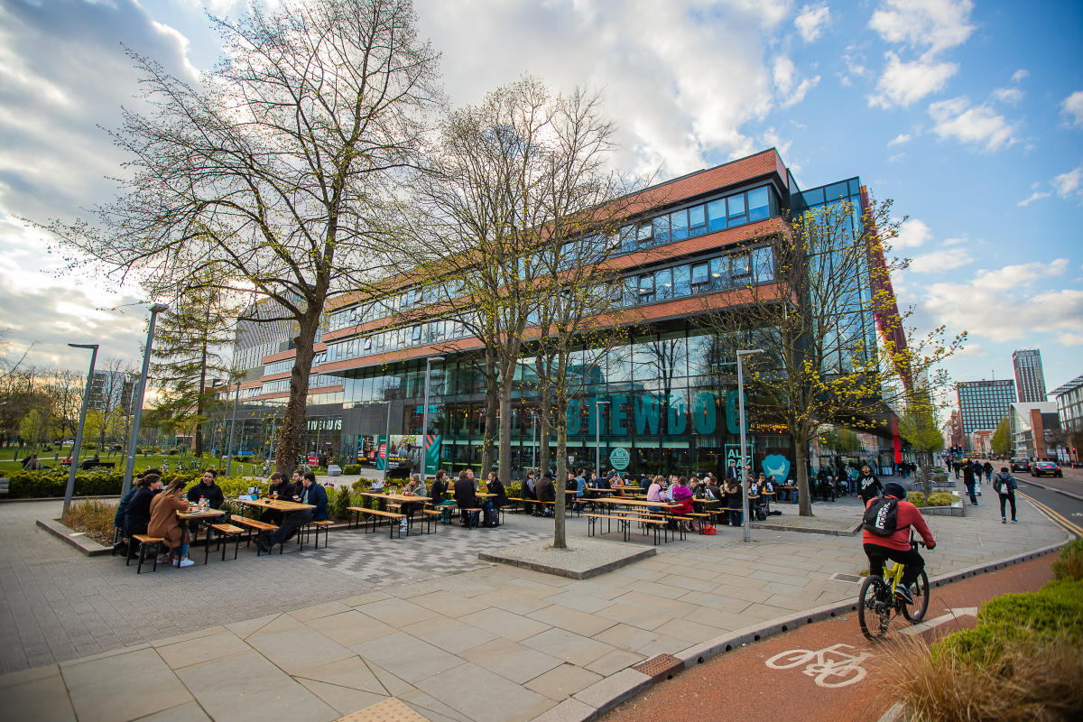 Al Fresco April Continues With Extended Outdoor Seating at University Green
