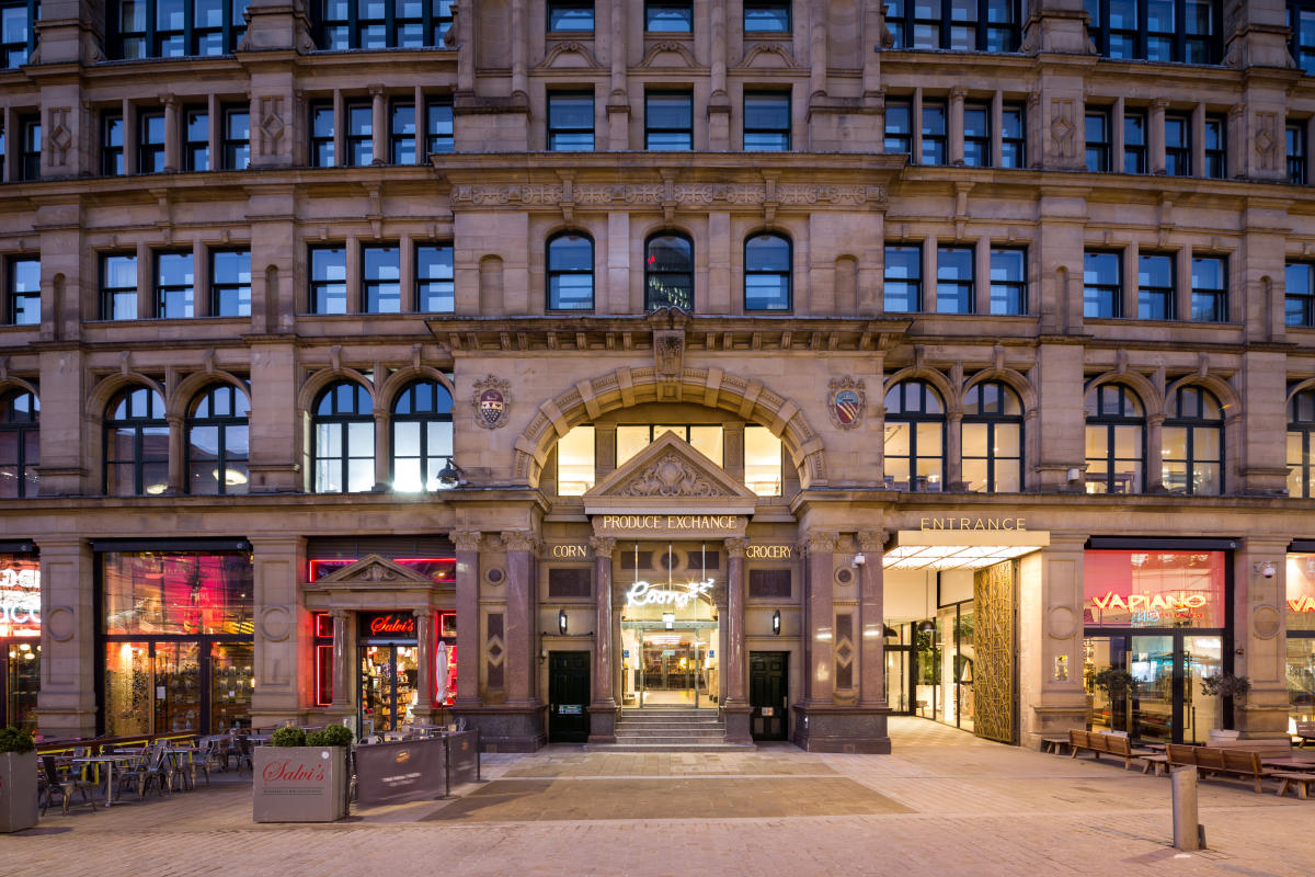 Enjoy Al Fresco Dining and Drinks at Corn Exchange Manchester