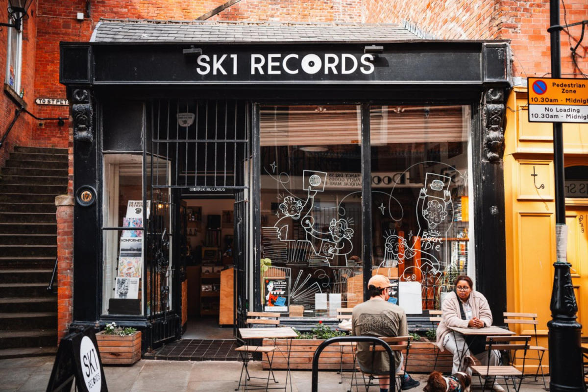 Discover Stockport | A Complete Visitor's Guide