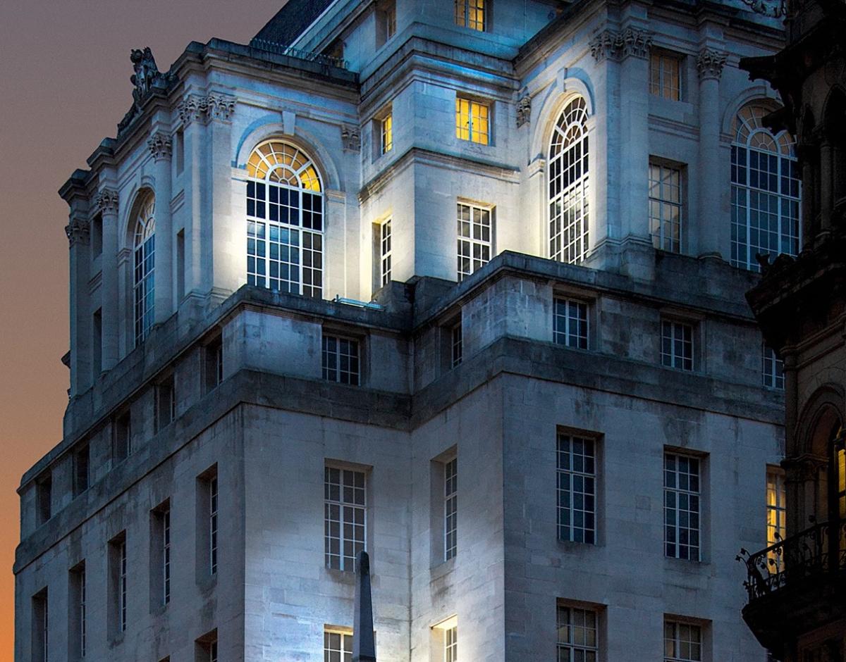 Take a tour of the 5 star hotel known as the King of King Street ...