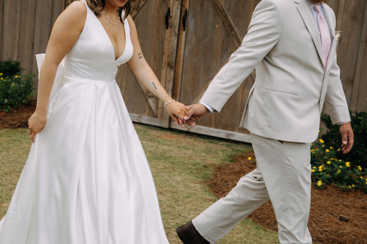 A Rustic Milledgeville Wedding at Simply Southern Barn | Abbie & Garrett
