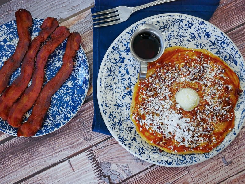 Pocket Pancake Pandemonium: Where to Find Pat Murphy’s Dugout Delight