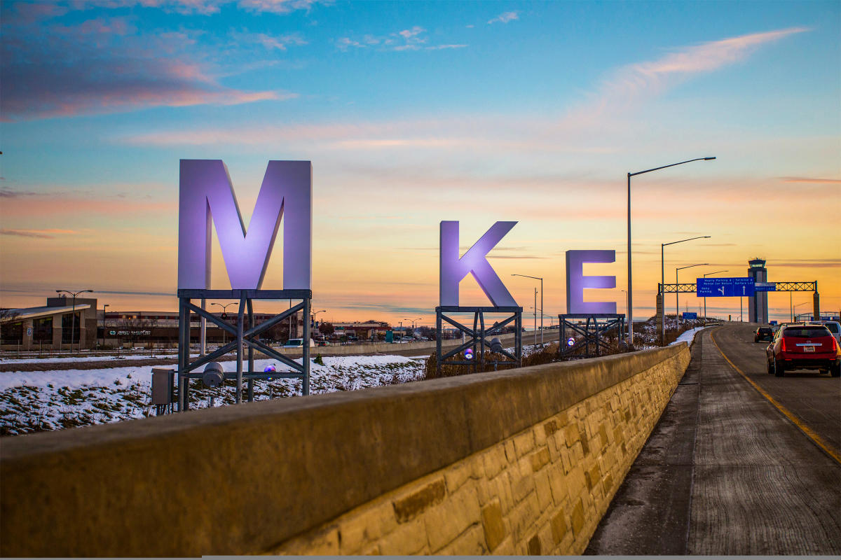 Visit Milwaukee - Sports Milwaukee - Getting here and around