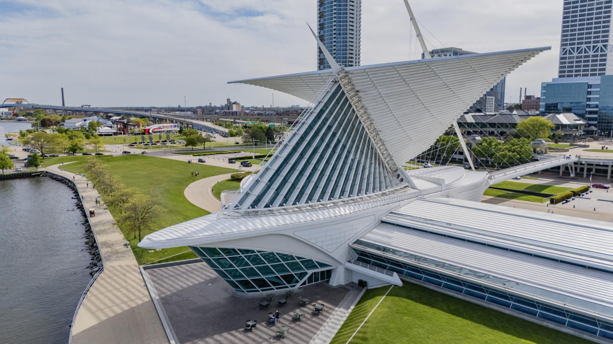 Ask Leroy | AR Guide to Milwaukee with Packers Legend LeRoy Butler