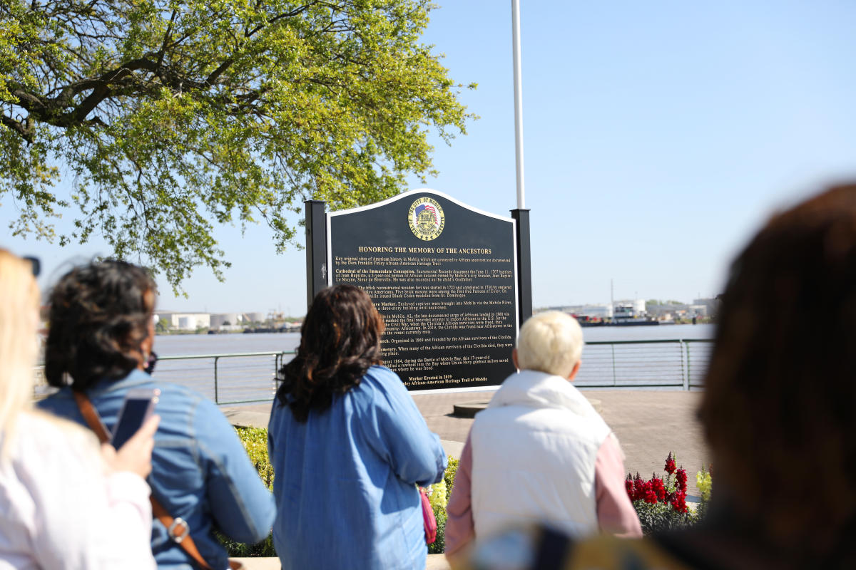 Visit Mobile Announces Free April Walking Tours | Mobile, Alabama