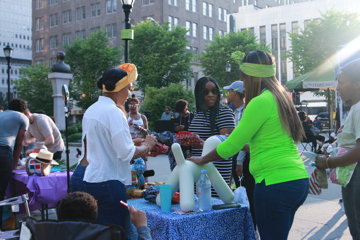 Walking Tours Throughout Newark Districts