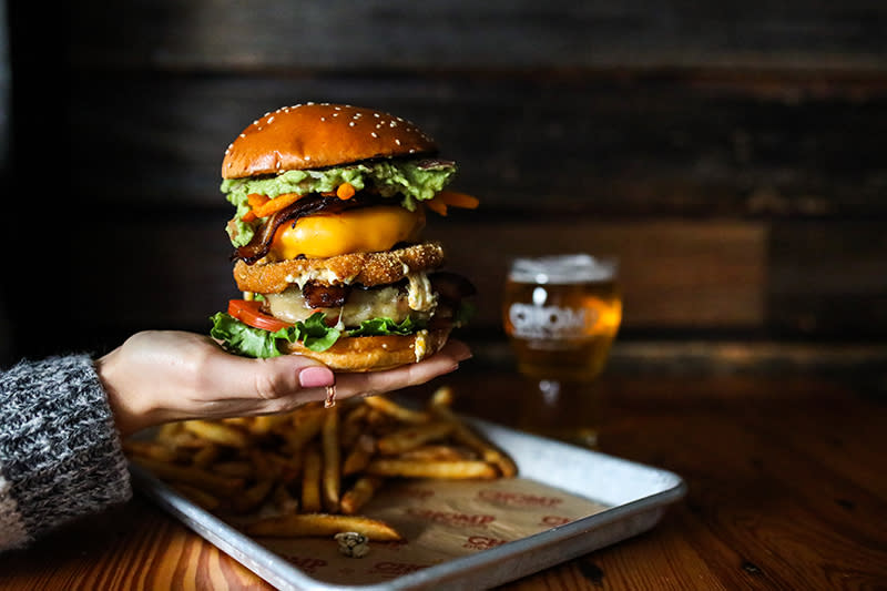 Newport Burger Bender is Back with Even More to Sink Your Teeth Into