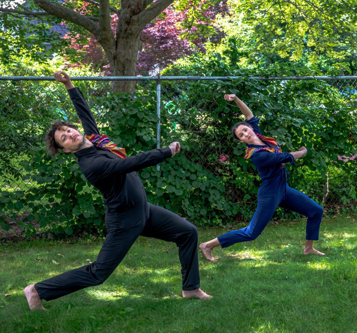 Outdoor Ballet in Newport Parks with Island Moving Company