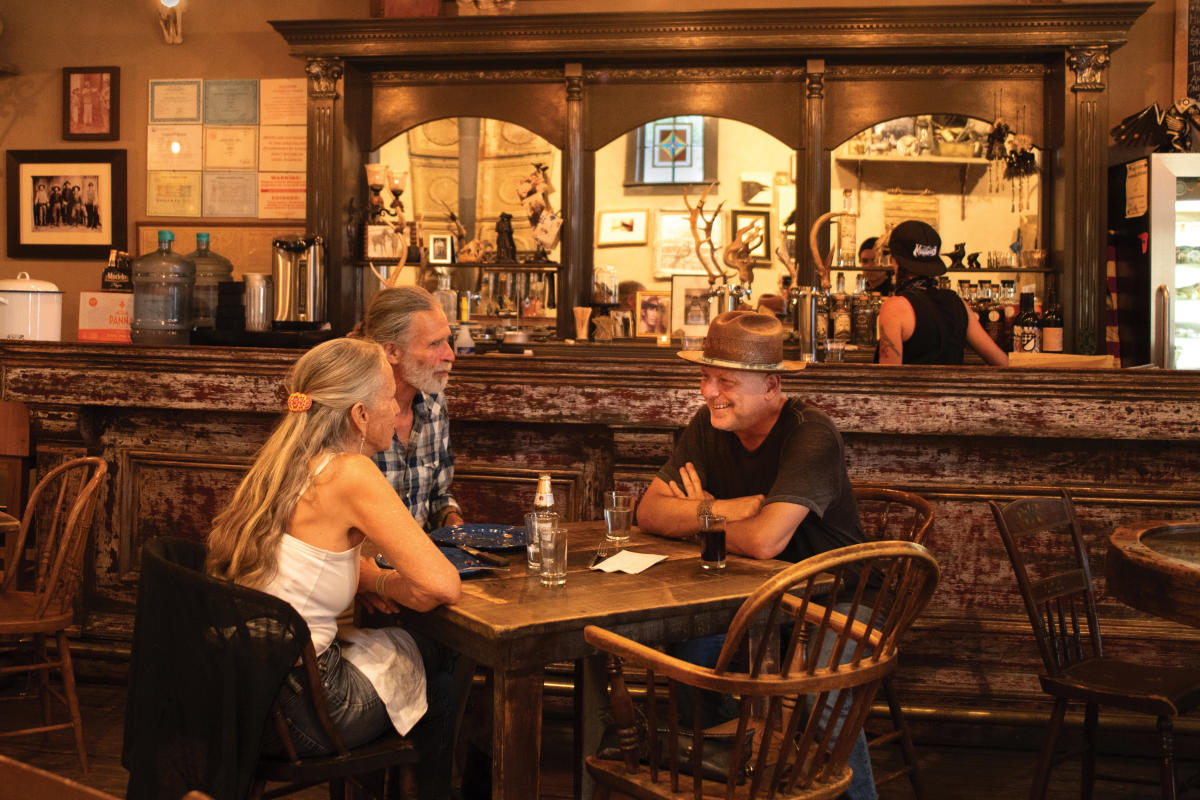 Editor’s Letter: Bar Talk | New Mexico Magazine