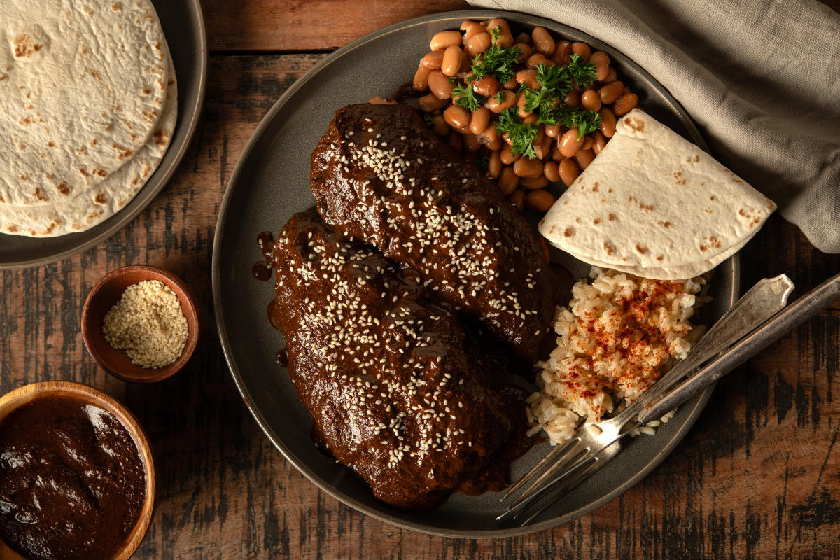 Recipe: Three-Day Mole Negro | New Mexico Magazine